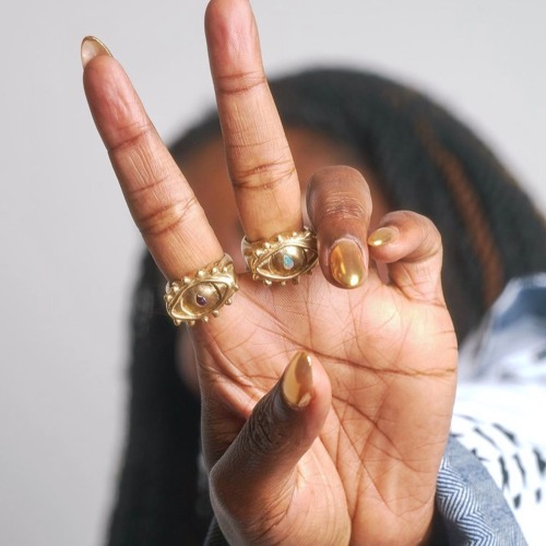 For Sinat - Listen to music