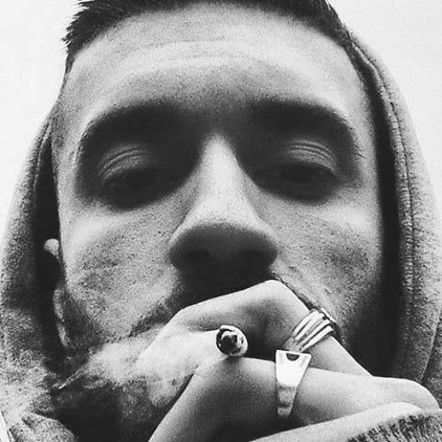 Stream Dariush Tabahkar - Pare Parvaz by logafi | Listen online for ...