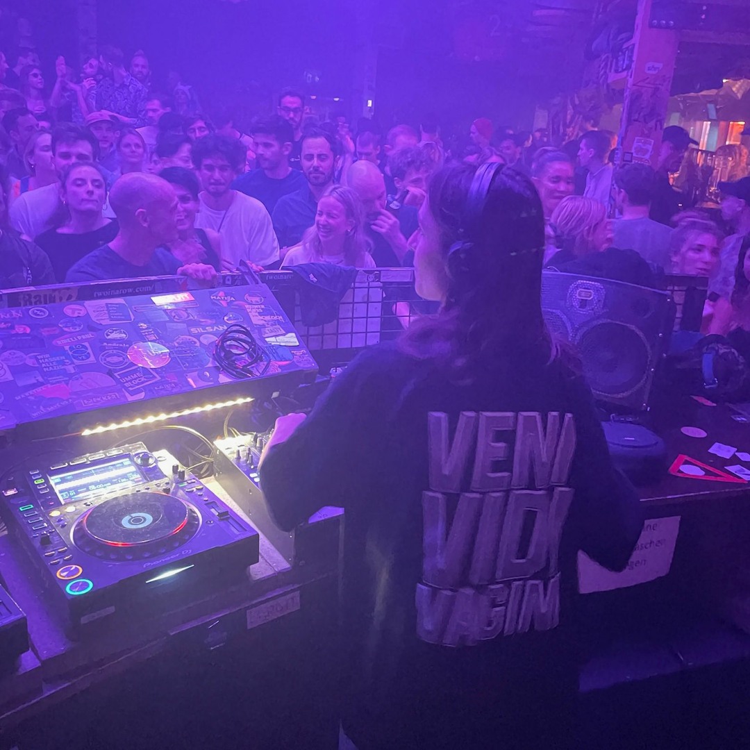 Stream Ele Luz @ Bahnwärter Thiel | Halle | 10.02.2024 by Ele Luz ...