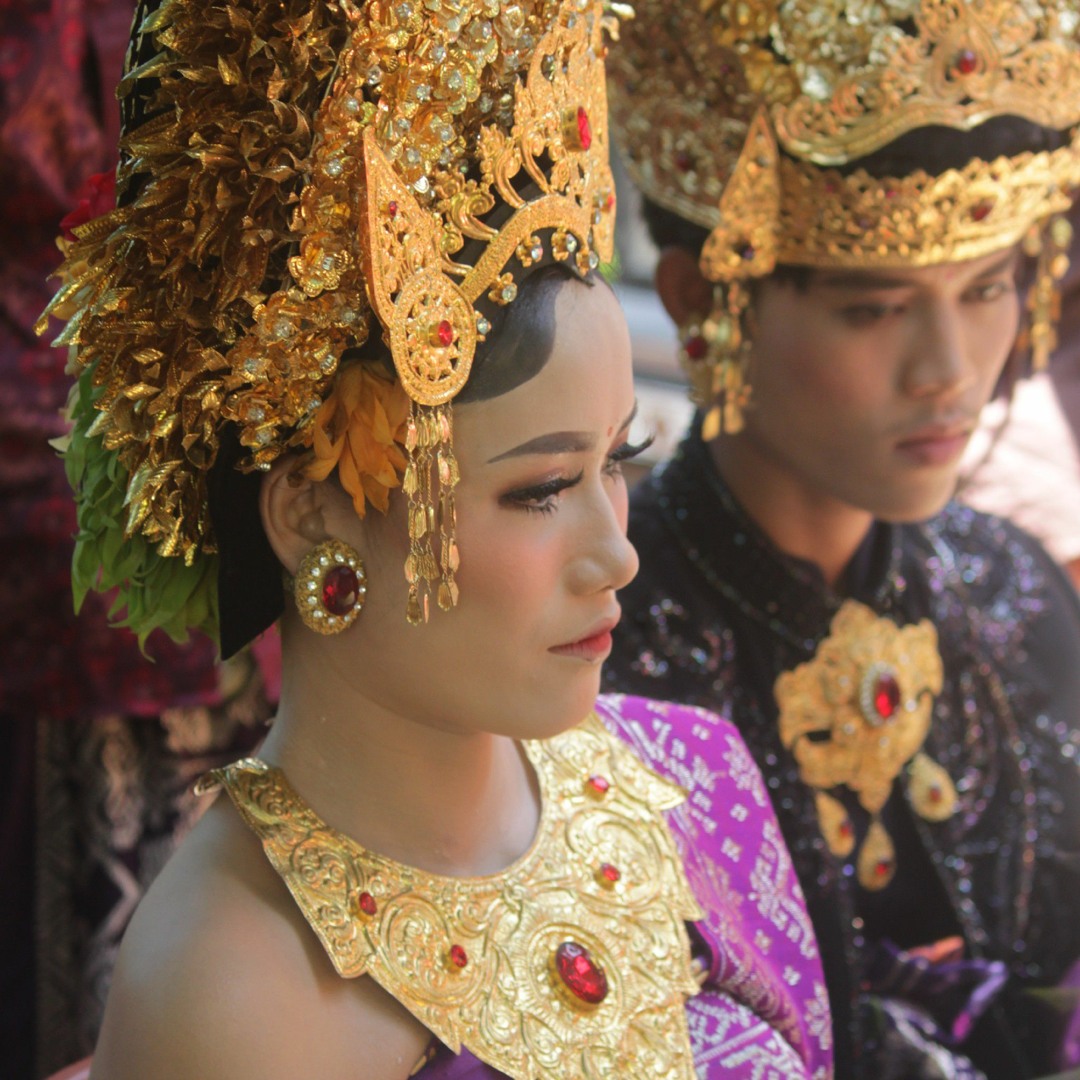 Stream Lagu Bali | Listen to Kumpulan Lagu Putri Bulan playlist online ...