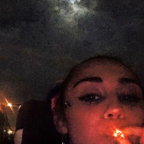 Stream vvsrenjii + nick andree - miley cyrus (sleep + bangtozzy) [8Teen ...