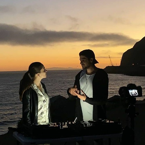 Stream A 2 Z & ANN-ATMAN "LIVE" @ Malibu Beach California, USA ...