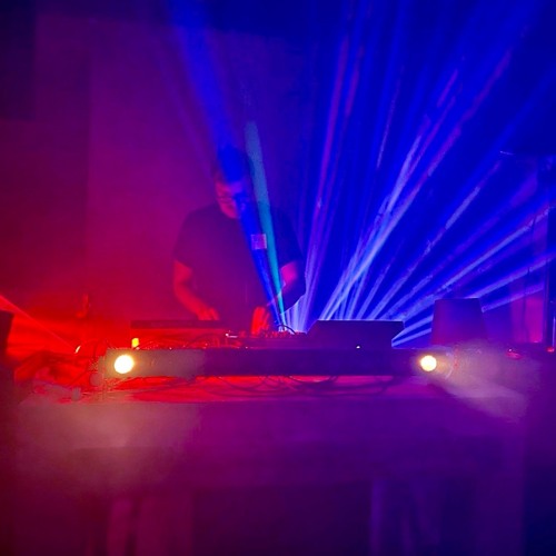 Stream Freshman | December 2022 @ Techno Truck Garage by Ziggy V’Niles ...