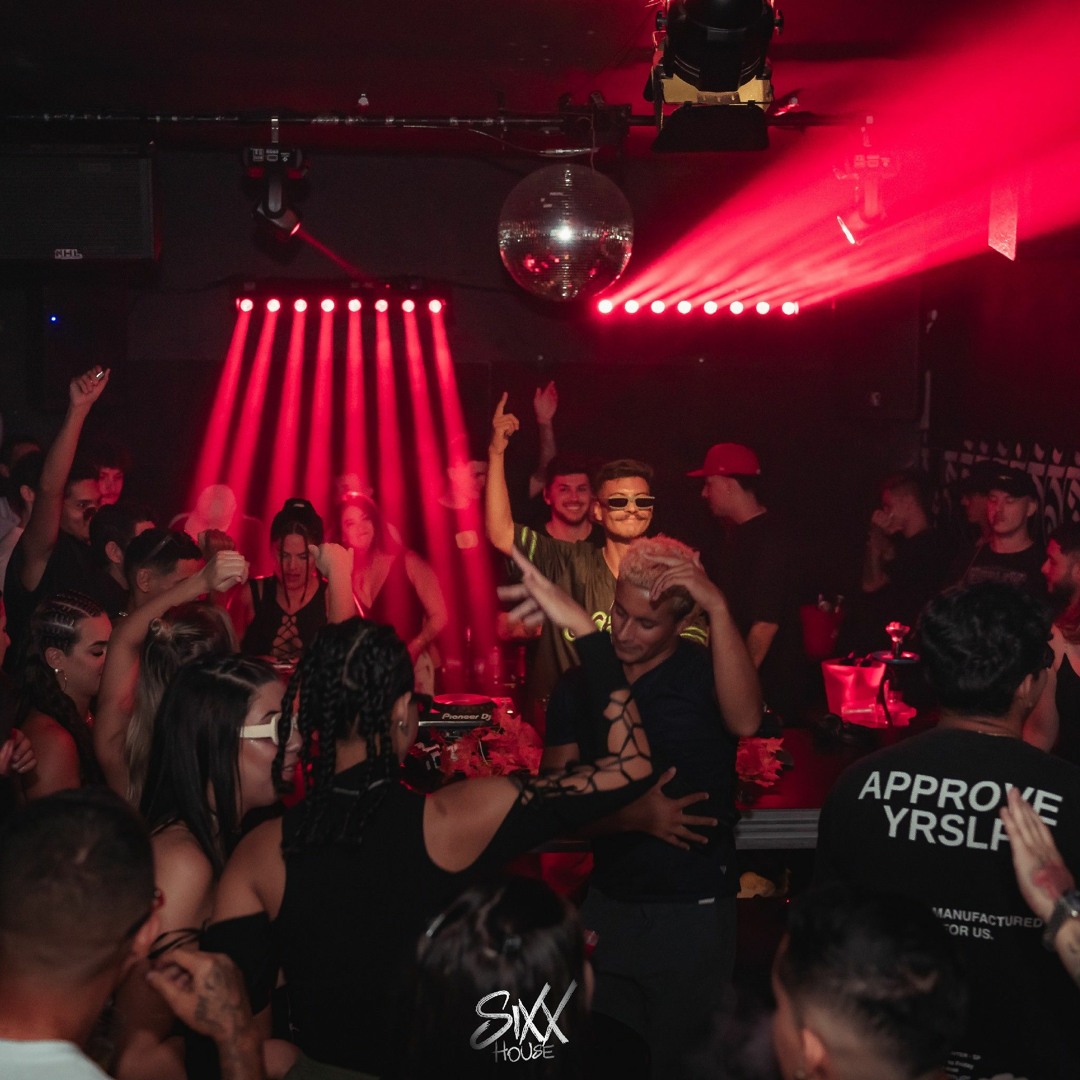 Stream Bruno Backer @ Sixx House Bday Set 👽🩴💥 by Bruno Backer | Listen ...