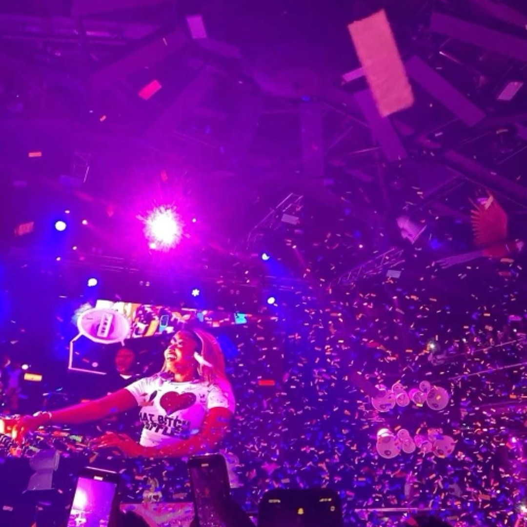 Listen to music albums featuring Amapiano Party Mix April 2025 - Dj ...