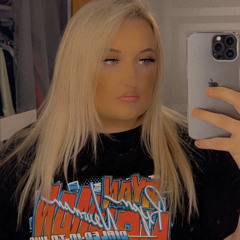 Amy Curran's Instagram, Twitter & Facebook on IDCrawl