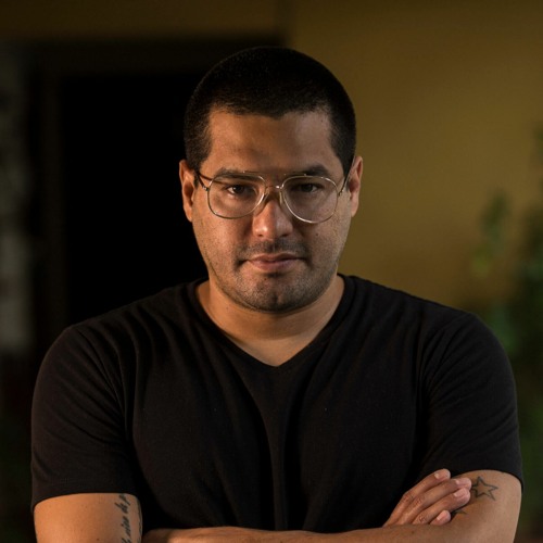 Stream Entrevista con el periodista y escritor Óscar Martinez by Radio ...