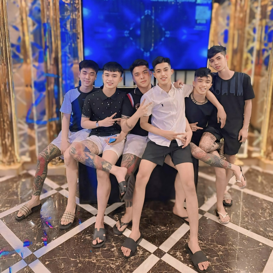 Stream NST-2k25-ANH EM BIG NEST x VOL 1 by Benny | Listen online for free on SoundCloud