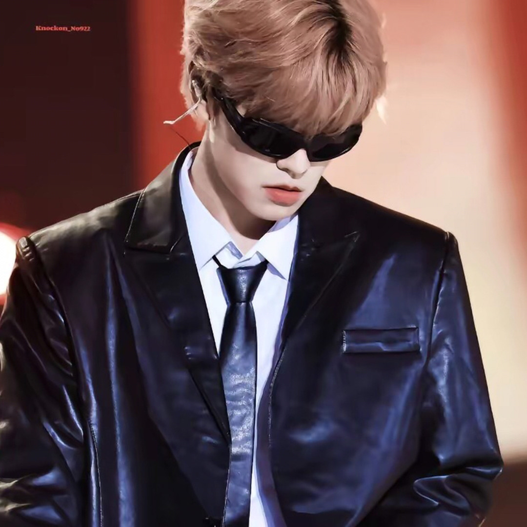 Stream Muddy water-Lee Know, Bang Chan,I.N, Seungmin by Verussyaa ...