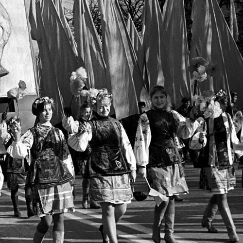 Stream episode Soviet Ukraine in a Nutshell by History Talk from Origins podcast | Listen online ...