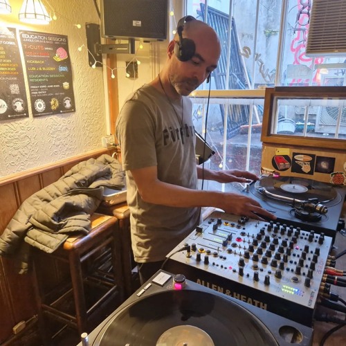 Stream JOHN BASS SCOOPS / BASS SCOOPS RADIO SHOW #32 FT DJ RUSH ON TOXIC SICKNESS / FEBRUARY ...