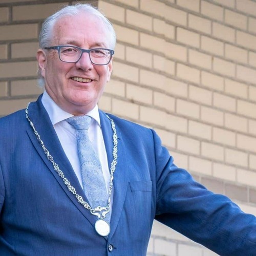 Stream Oud-burgemeester Hans Romeyn over nieuwe burgemeester Heemstede ...