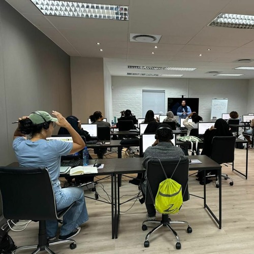 Stream episode The Tech World For Girls | Radio 786 by Radio 786 - 100.4fm podcast | Listen ...