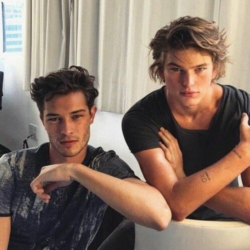 Stream BROOKLYNBLOODPOP X YO CHICO (slowed) by liao | Listen online for ...