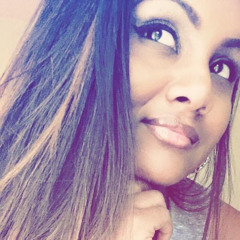 Lisa Port's Instagram, Twitter & Facebook on IDCrawl