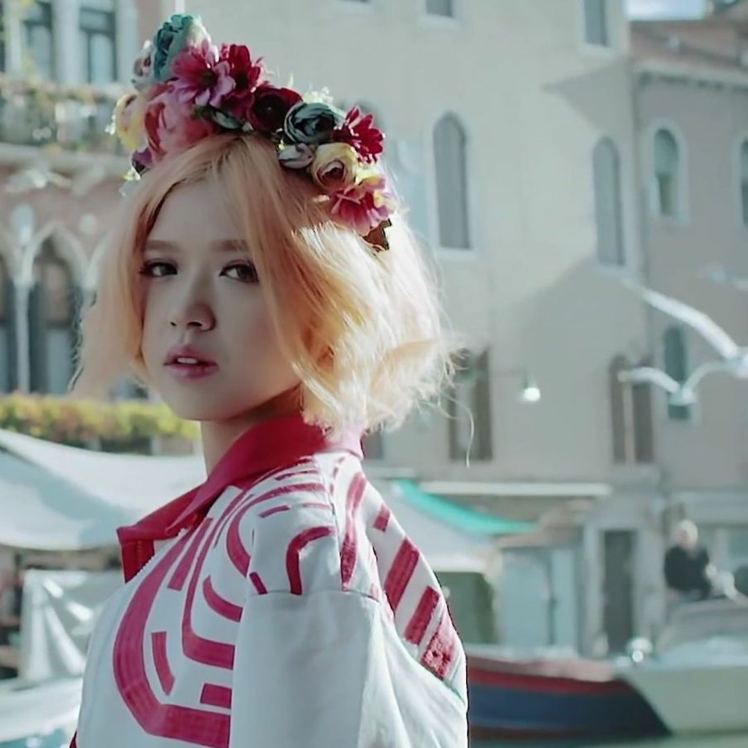 Listen to Suni Ha Linh - EM DA BIET (BeeBB x CM1X Remix) by BeeBB in 😘 ...