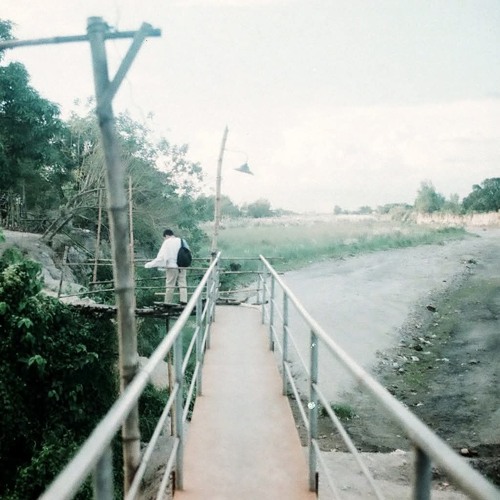Stream Larawan - Ourselves the Elves by Jez | Listen online for free on ...