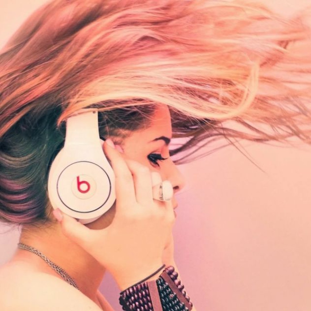 Stream 1 2 3, Cerveja! | Listen to Dave Gillespie free background music ...