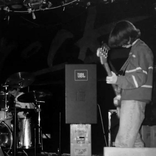 Stream Wormholes - Live - 1997 by Dead Elvis (and a hunka Lisa Marie ...