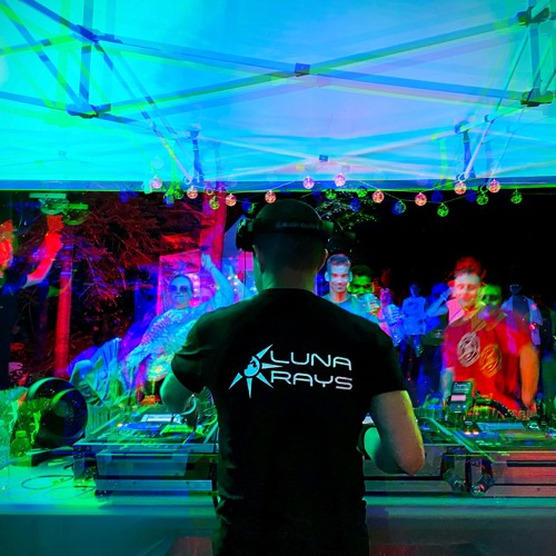 Stream Luna Rays - Live at Not So Thatch 2024 by Luna Rays | Listen ...