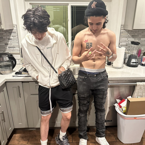 Stream Feni & Yoflem - Deserve It (1 of 1) by Feni | Listen online for ...