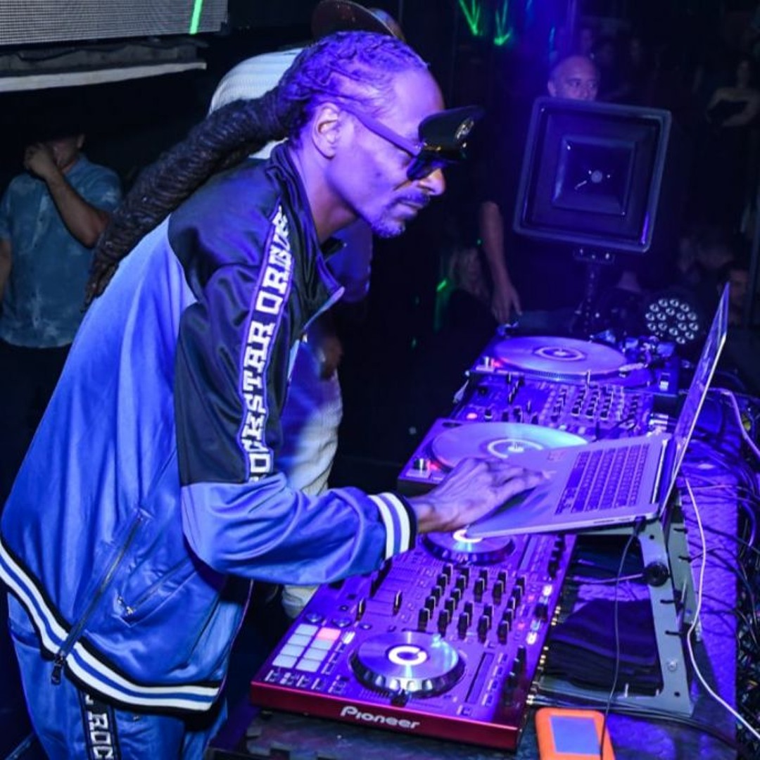 Stream Snoopadelic DJ Mix - Jane Handcock + October London by Snoop ...