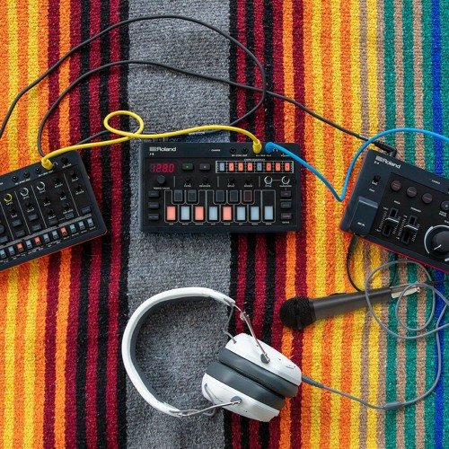 Stream 03 E - 4 Robot Calls Roland Aira Compact by MusicTech | Listen ...