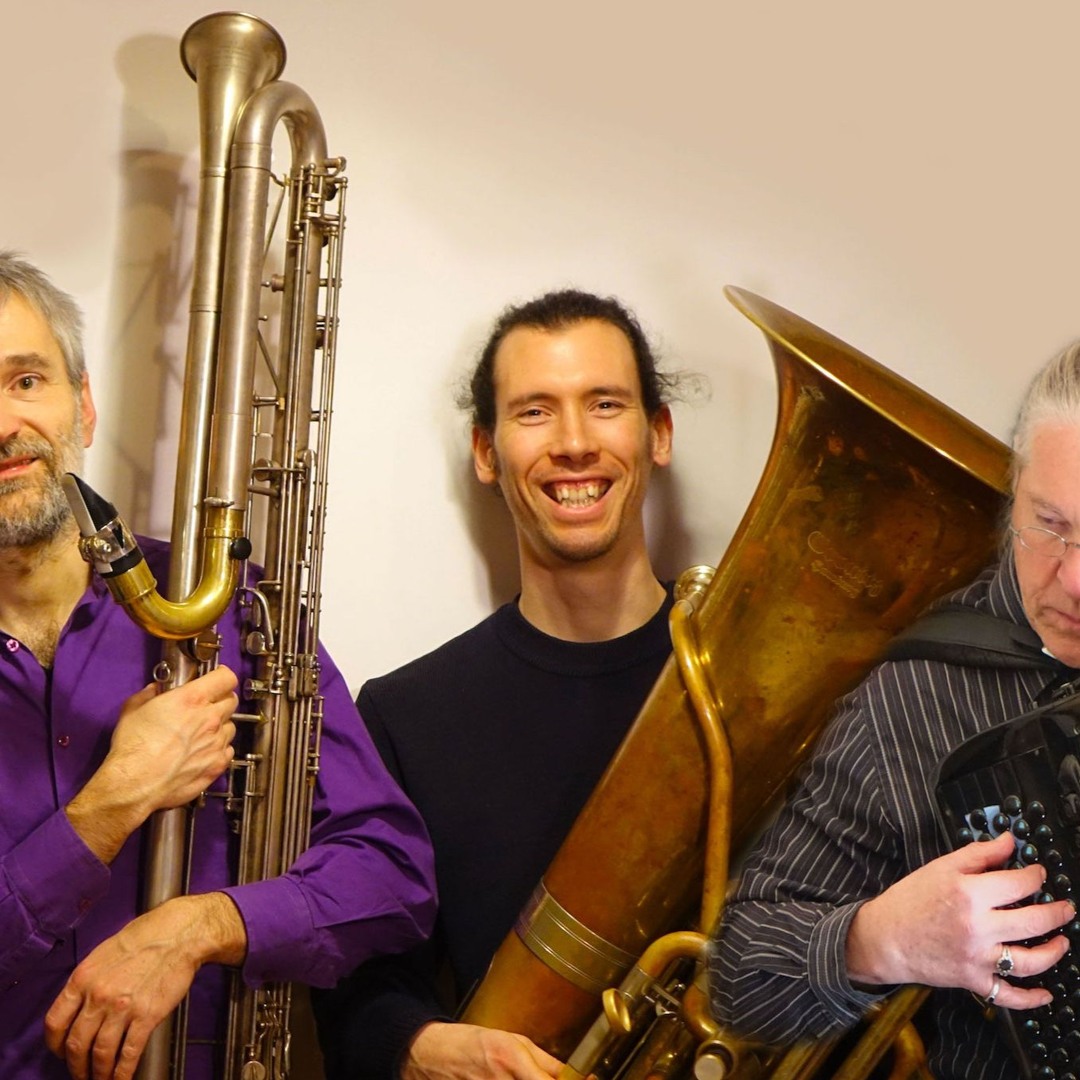 Listen to music albums featuring Trio "Dretto dal Inferno. 2de Part 4/2 ...