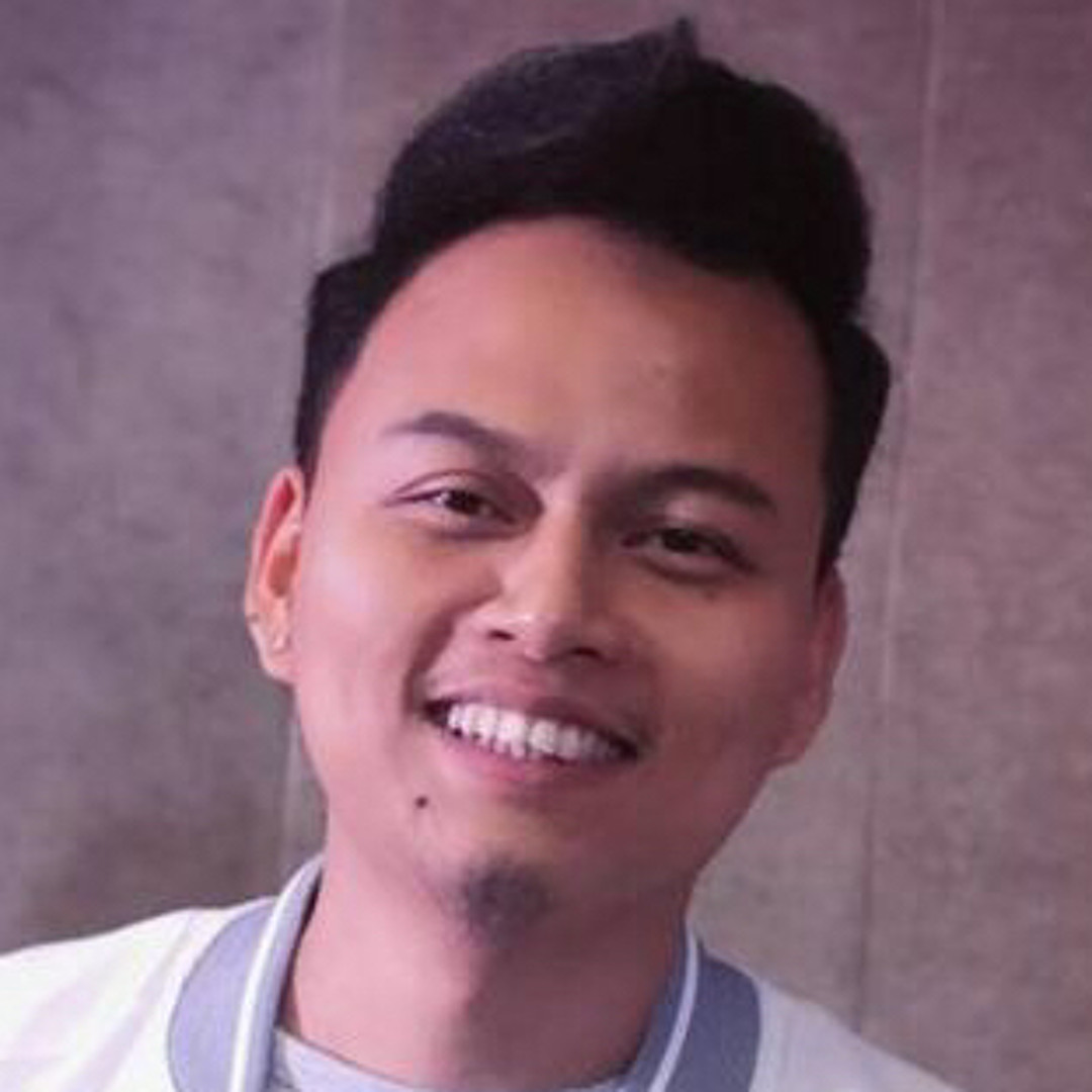 Stream ko pyae | Listen to Phyo Pyae Sone - ဖြိုးပြည့်စုံ playlist ...