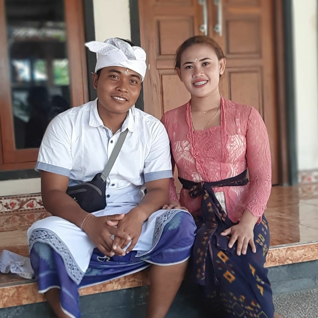 Stream Putri Bulan - Kanti Umur Ngantiang (Official Music Video) # ...