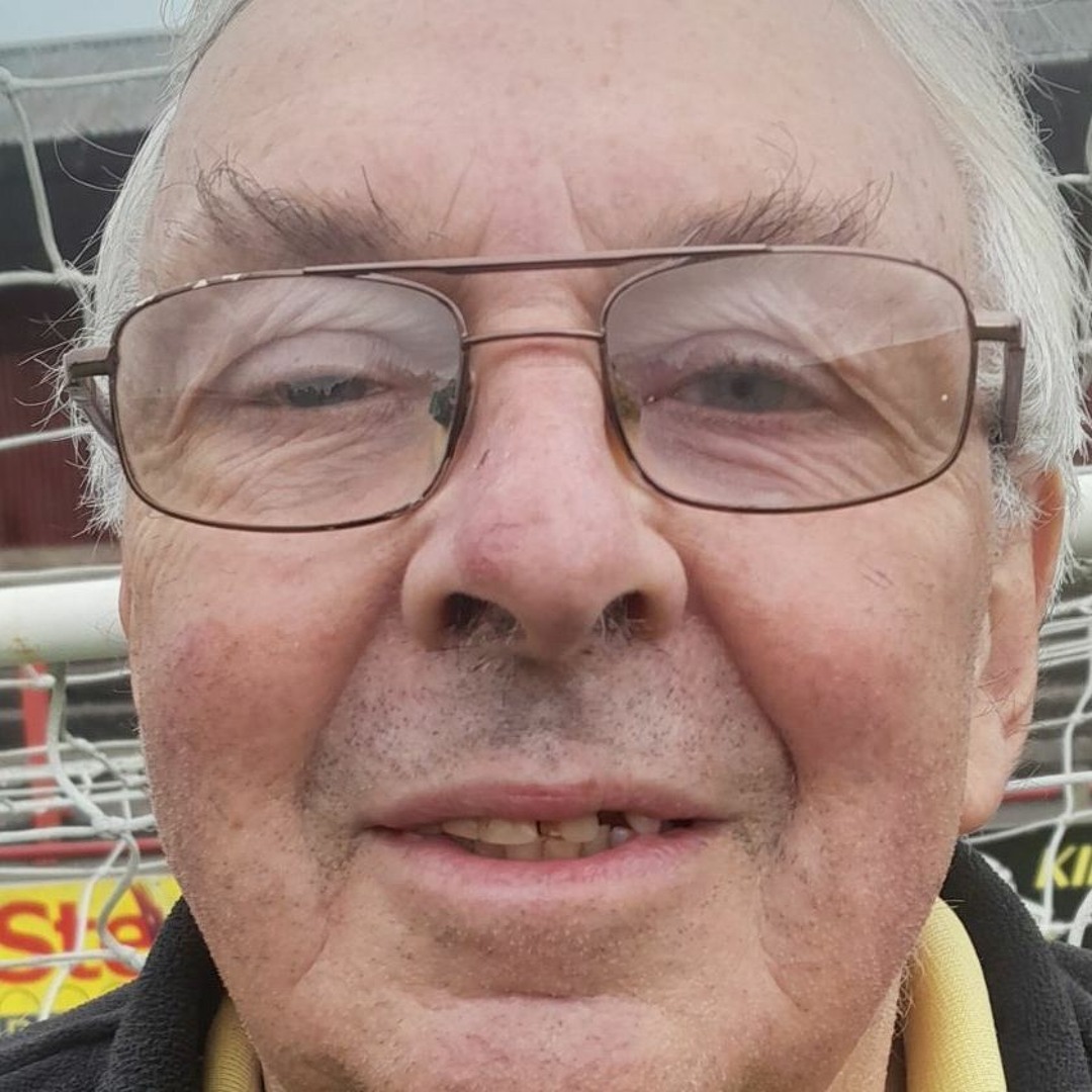 Stream episode Mike Rogan by Cumbria Crack podcast | Listen online for ...