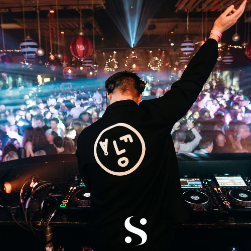 Stream Vinny James who's in the house 2025 by vinny james | Listen ...