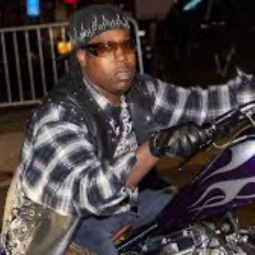 Stream 2AM (Prod. Livin Dior) #2 by Livin Dior | Listen online for free ...