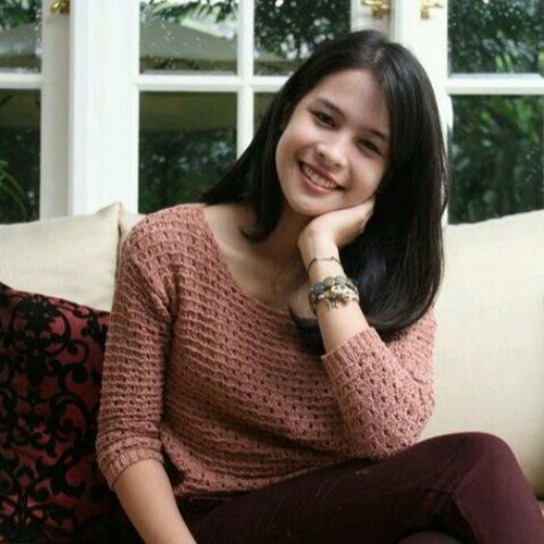 Model Rambut Maudy Ayunda
