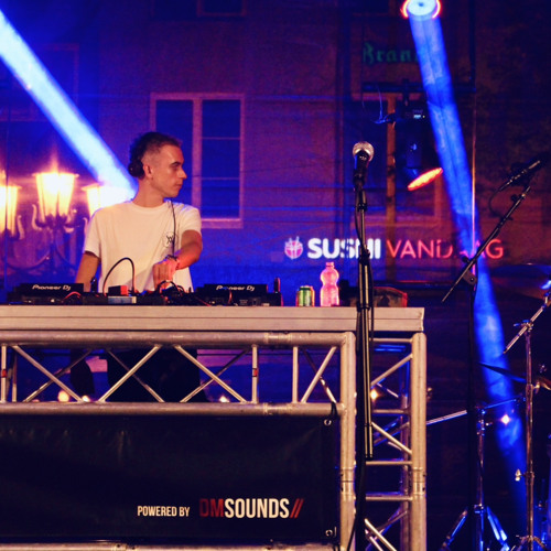 Stream ieføw | Full 3hr+ Funky Tech House Set @ Royal Sittard 18-8 by ... Stream ieføw | Full 3hr+ Funky Tech House Set @ Royal Sittard 18-8 by ...