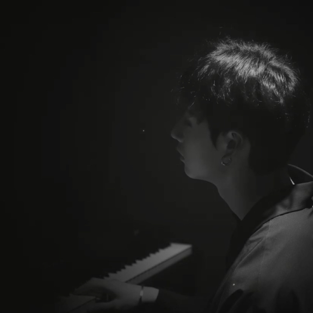 Stream luvley | Listen to Stray Kids sad/chill playlist playlist online ...
