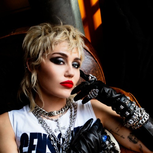 Stream Miley Cyrus Feat. Billy Idol - Night Crawling [Covered by Niamh ...