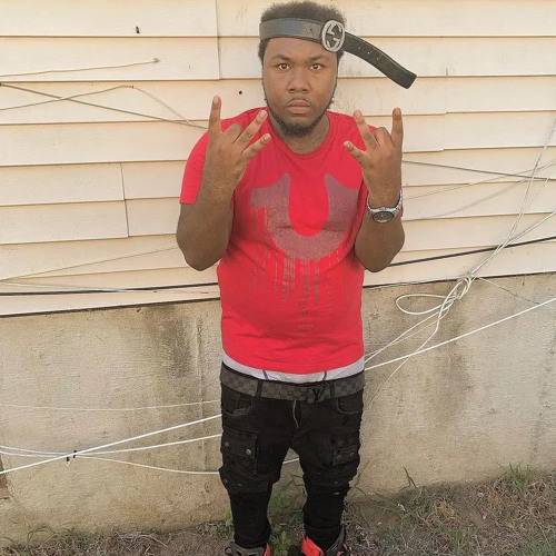 Stream who is u - axxturel by creepin | Listen online for free on ...