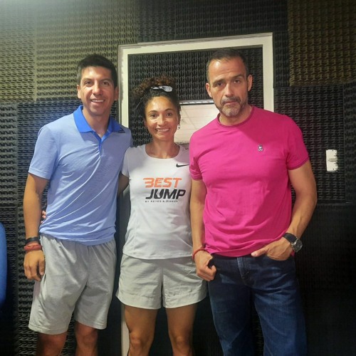 Stream Entrev Universo Emprendedor Daniel Pineda Y Macarena Reyes ...