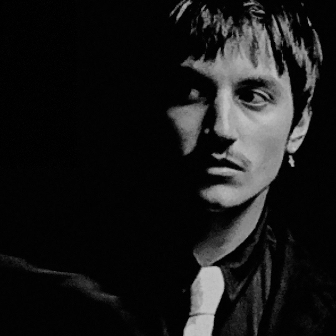 Listen to eat me alive by Artemas in eat me alive / u don't have to ...