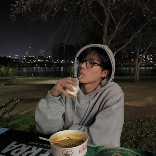 Stream THE BOYZ ERIC 'For You' by no1like1107 | Listen online for free ...