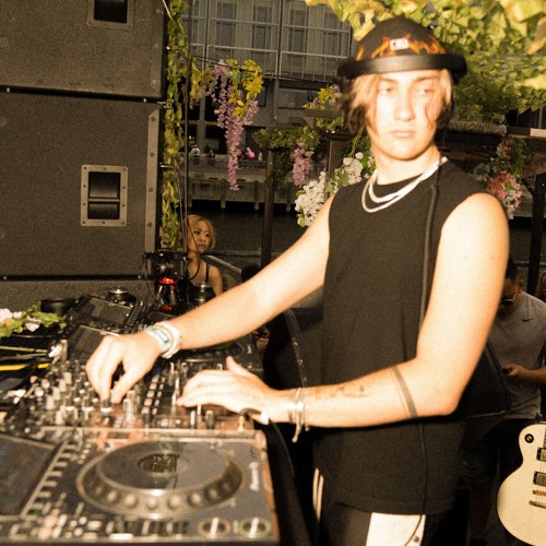 JEWELS @ We Belong Here, Pier 16 New York City, United States 2024-06-23