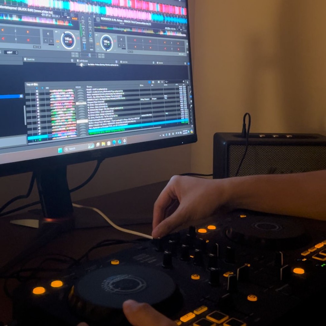 Stream Bigroom Techno and Dubstep Mix by Eric | Listen online for free ...