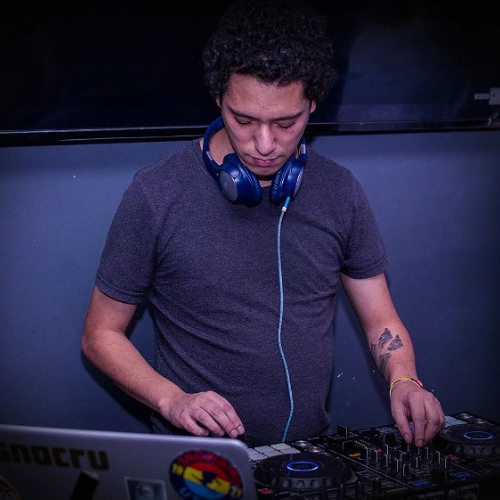 Stream 01 VERANO 2025 DJ SOSA by DJ SOSA PERU | Listen online for free ...