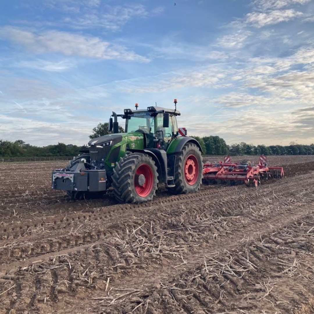 Stream Ed Grindal | Listen to Tractor Tunes 🤙 playlist online for free ...