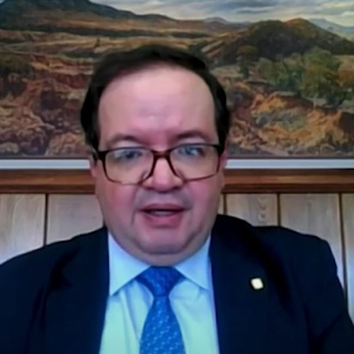 Stream Análisis grafológico de Leonardo Lomelí by Joaquín López-Dóriga ...