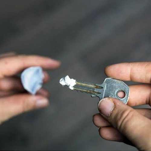 Stream HORGZY - POWDER MY NOSE by HORGZY | Listen online for free on ...