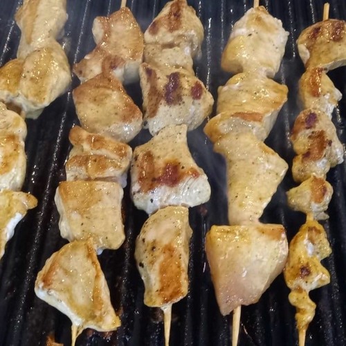 Stream Junior Paes ft. Filip - Look into my eyes by Filip | Listen ...