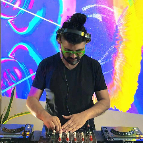 Stream Ep 031 Techno Dj Set Cdmx By Möen Black Listen Online For Free On Soundcloud