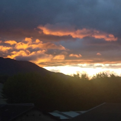 Stream Out the loop by Dessun | Listen online for free on SoundCloud